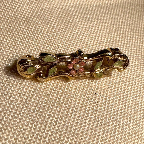 1928 | Jewelry | Sweet 928 Brooch Pin Pink And Gold | Poshmark